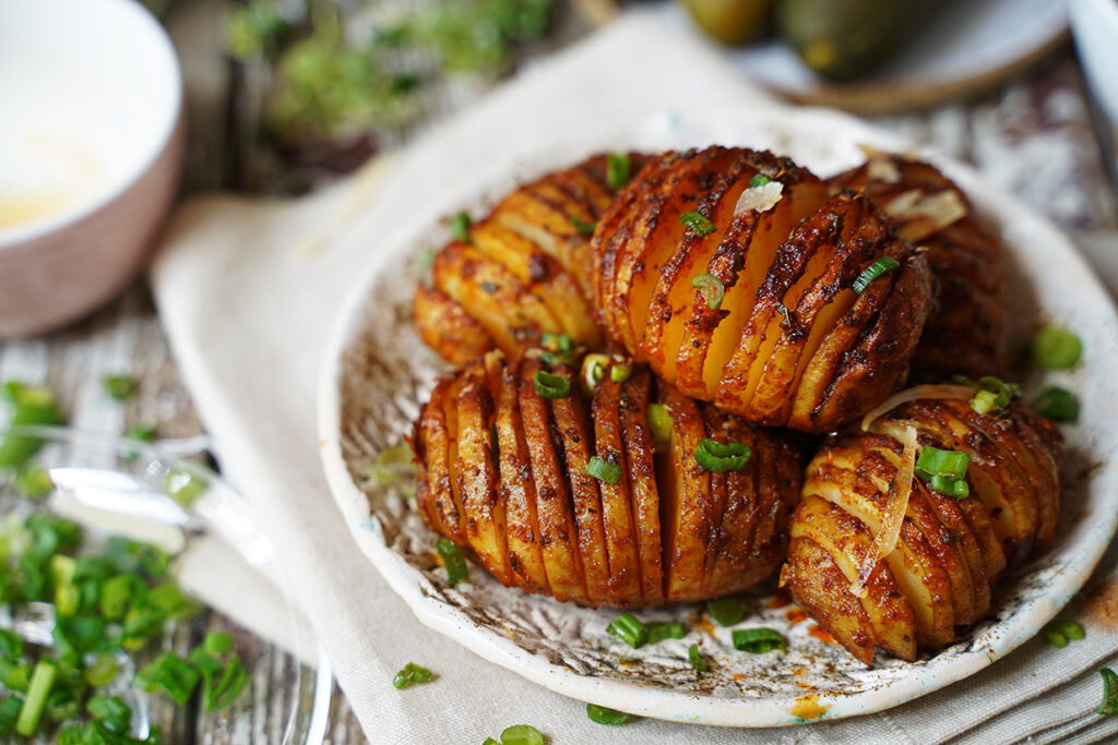 Ziemniaki pieczone (hasselback - po szwedzku) - niebo na talerzu