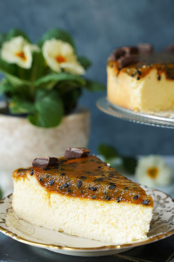 Sernik z marakują - niebo na talerzu